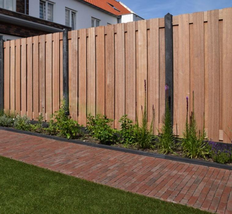 Hoogwaardige Schuttingpalen voor Elke Tuin | Kies Beton, Hout of ...